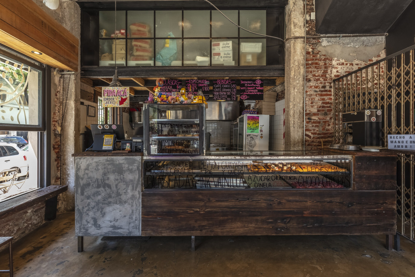 Eme Carranza | Donut Therapy